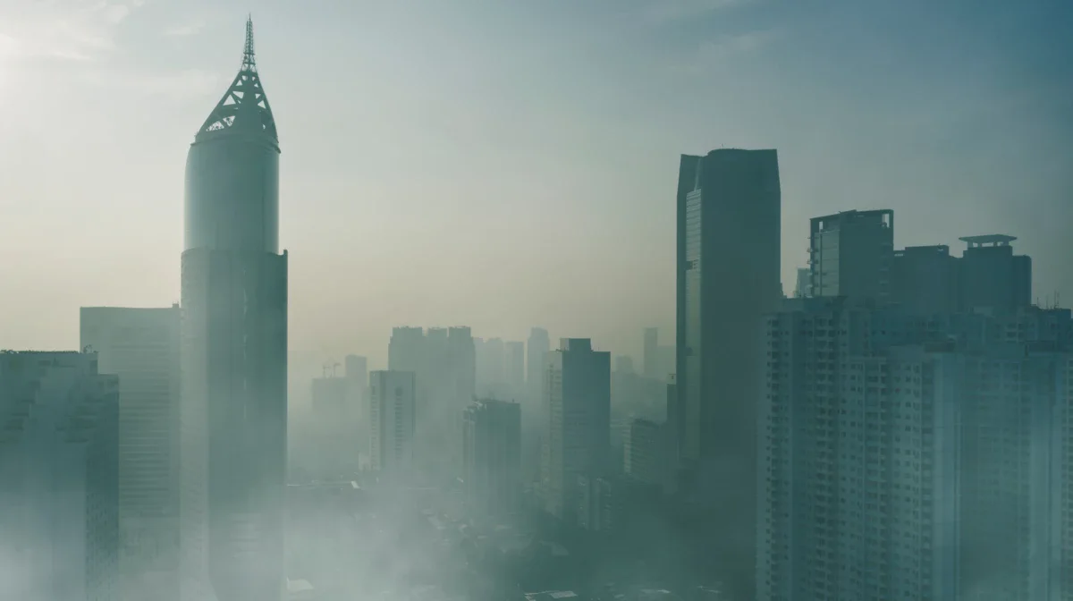 Ancaman Tersembunyi di Balik Polusi dan Dampaknya bagi Pekerja - Prodia OHI